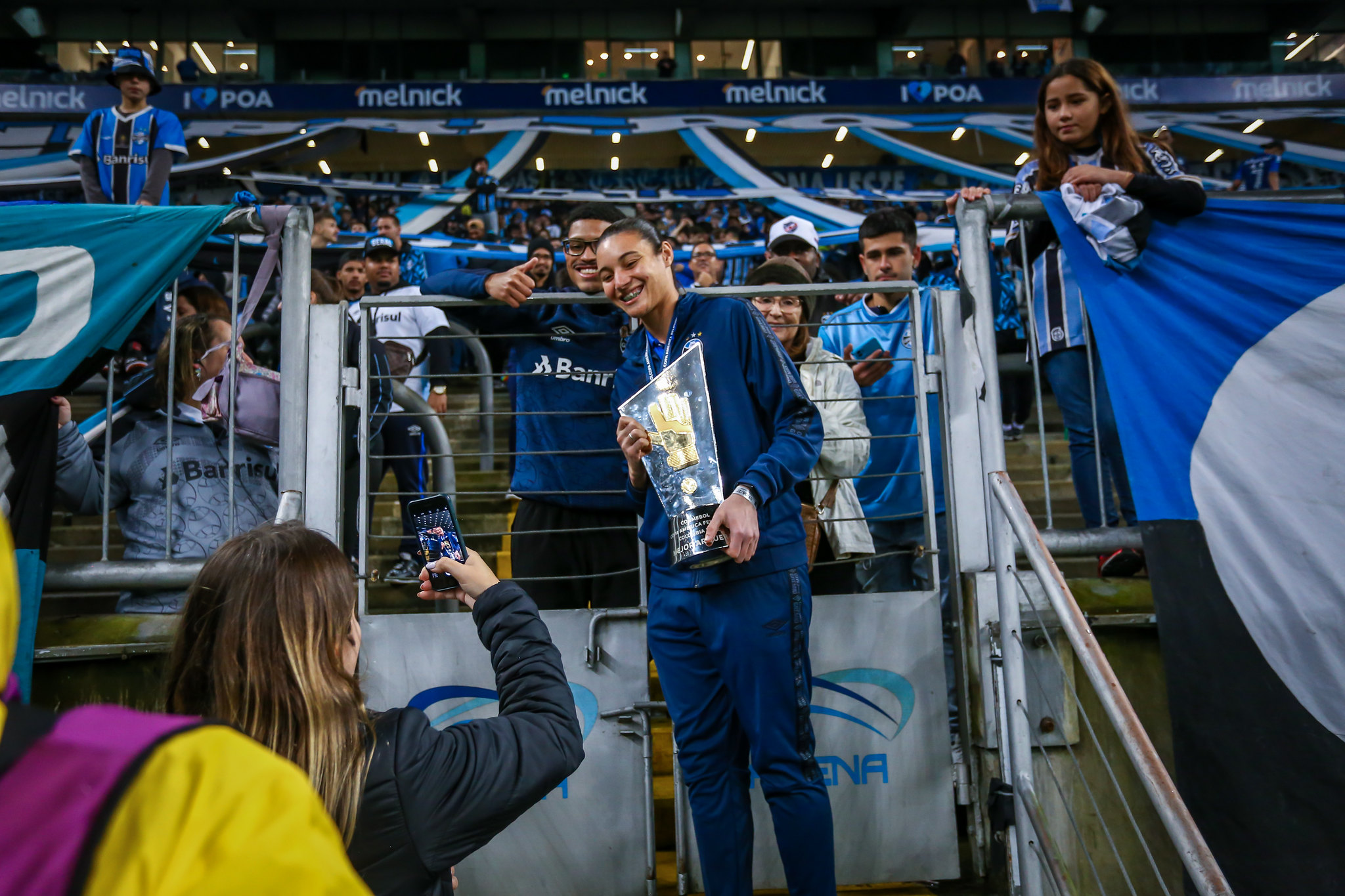 Lorena, goleira do Grêmio, passará por cirurgia e pode ficar de fora da ...